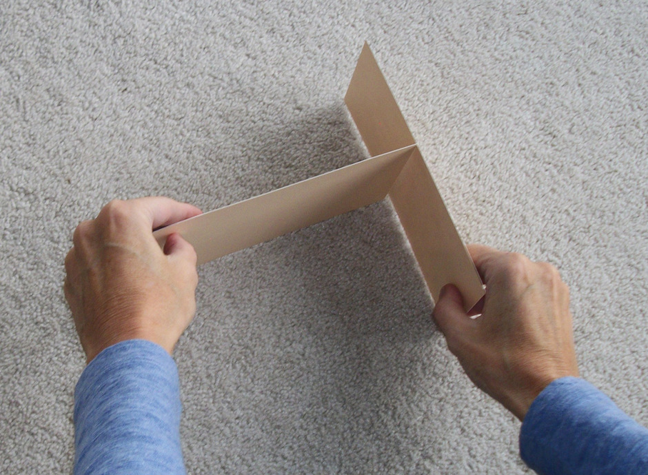 How to Build a Card Tower – Kardtects Building Cards
