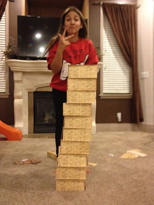 How to Build a Card Tower – Kardtects Building Cards